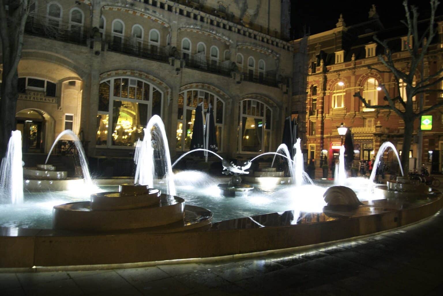 Amsterdam's Leidseplein: a beautiful square in the city center!